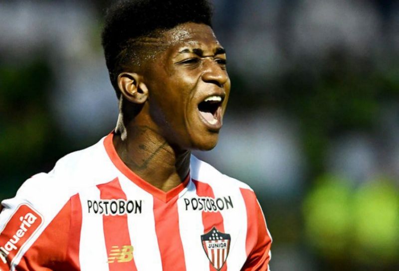 Fluminense anuncia a contratação do atacante colombiano Yony González