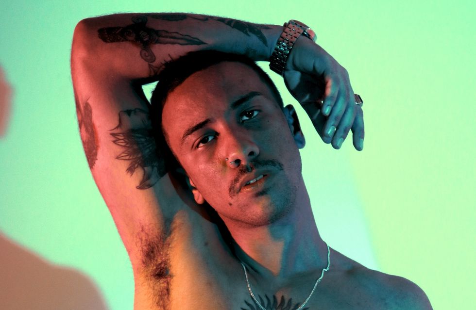 Marcus Alves lança videoclipe de ‘Mas’, do seu disco de estreia