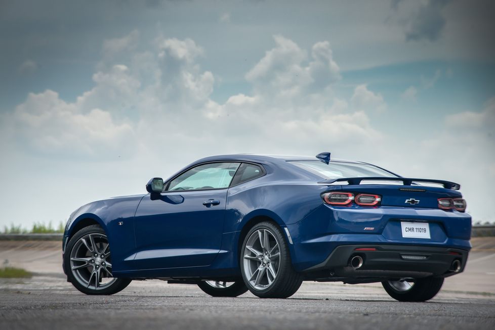 Chevrolet Camaro: 10 anos no Brasil
